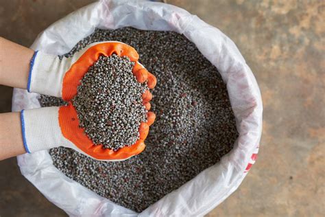 Does Lime Really Speed Up Compost Compost Magazine