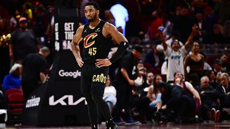 Cavs Donovan Mitchell Becomes Only Player To Replicate Michael Jordans Playoff Feat