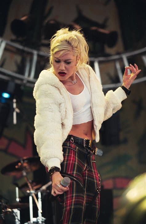 Gwen Stefani Style 90s Gwen Stefani Style 90s Gwen Stefani Outfits
