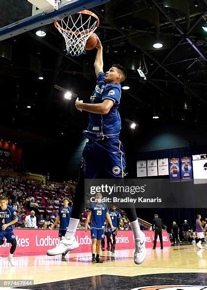 Tyrell Harrison Of The Bullets Slam Dunks During The Warm Ups Before Nachrichtenfoto Getty