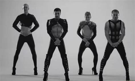 That Time Ukraine President Volodymyr Zelenskyy Did Single Ladies