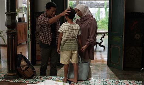 Trailer Dan Poster Baru Air Mata Di Ujung Sajadah 2 Bikin Netizen Terenyuh