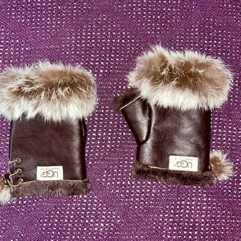 Ugg Accessories Ugg Chocolate Hand Warmers With Plush Trim Faux Fur