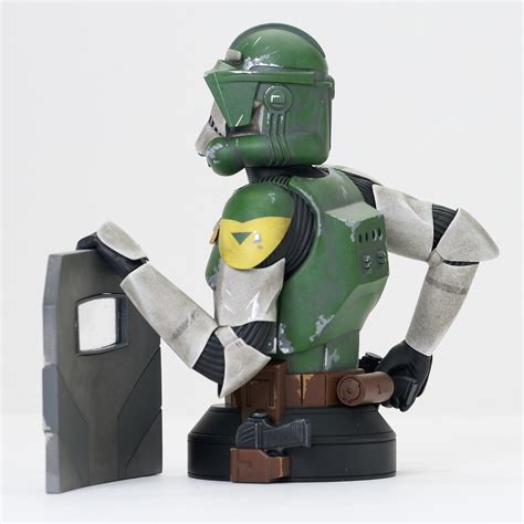 Gentle Giant Ltd Celebrates St Patricks Day With Clone Commander