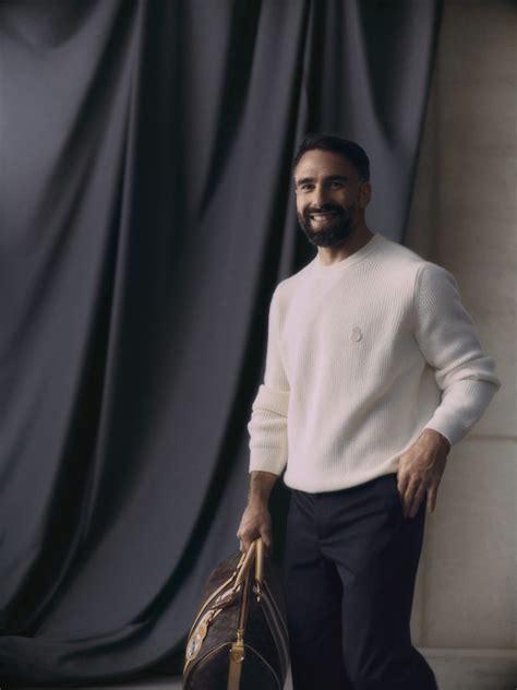 کهکشانی‌ها خوش‌پوش‌تر از همیشه؛ لویی ویتون شریک رسمی رئال مادرید شد عکس طرفداری