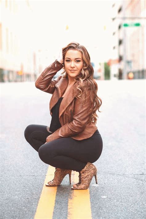15 Senior Pictures Locations Ideas Senior Pictures Locations Senior