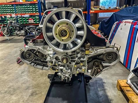 Rebuild Engine For The Porsche 959 Dakar Ron Reinders