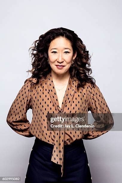 10669 Sandra Oh Photos And High Res Pictures Getty Images