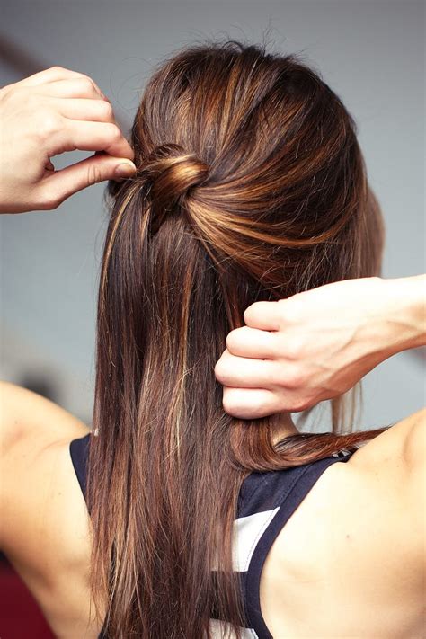 Hair Knots In Back Of Head At Samantha Mcgavin Blog