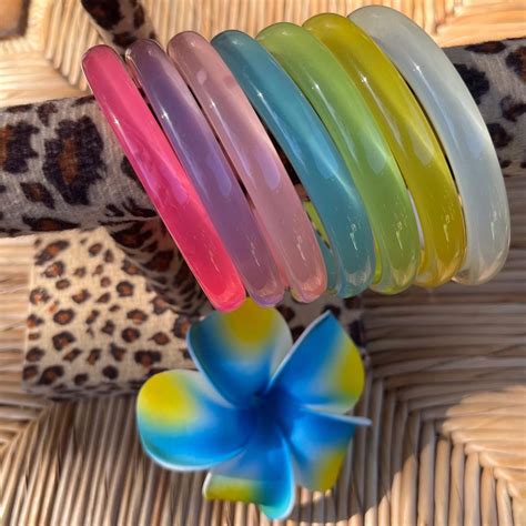 2000s Clear Acrylic Bangle Bracelets Early 2000s Vintage Jewelry