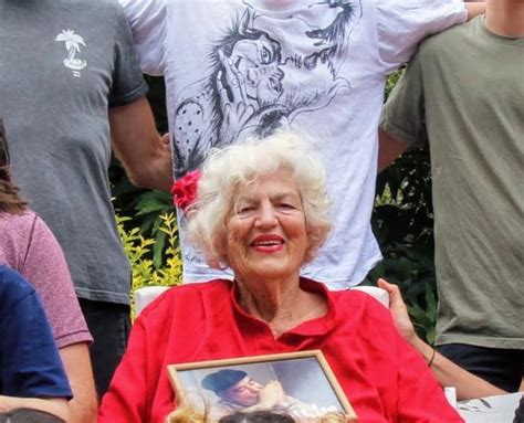 המנהלת המיתולוגית נירה עפרון הלכה לעולמה