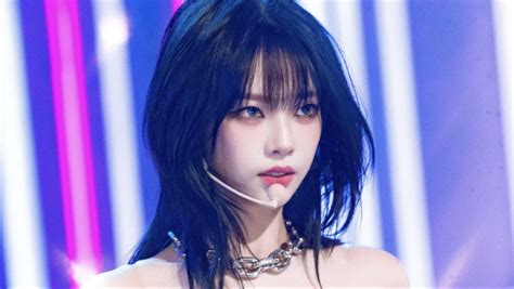 Here Are 7 Products That Your Favorite Idols Use For That Flawless Makeup Look Allkpop