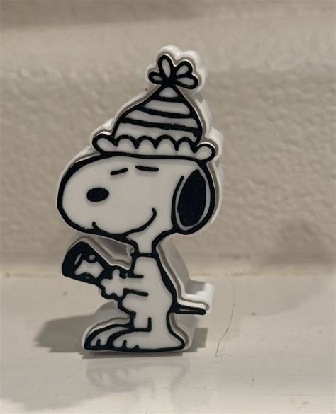 Snoopy New Years Eve Celebration Fidget Clicker Free 3d Print Model