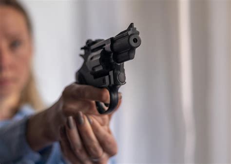 Wife Fatally Shoots Drunk Man Fighting With Her Husband Iheart
