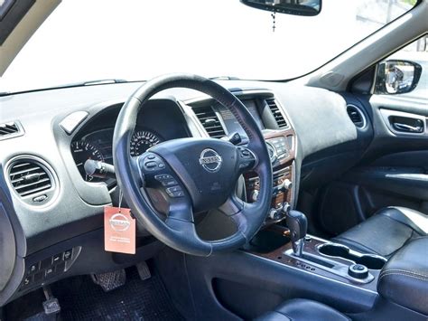 Nissan Pathfinder 35 Exclusive Cvt Auto 4w Año 2018