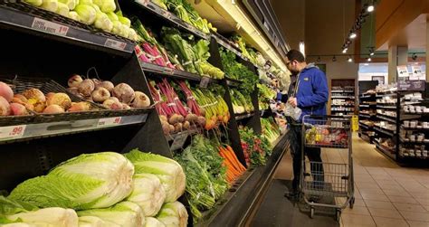 Lost Miles The Cold Storage Challenge In North Americas Grocery Supply Chain Avison Young Us