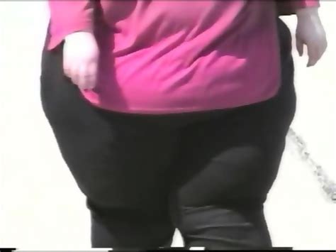 Ssbbw Vanilla Pear Walk Outdoors Eporner