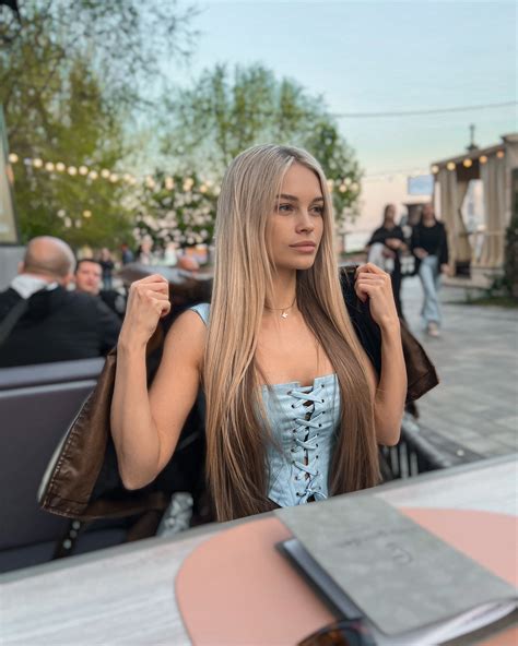 Yulya Kononenko Yulyakononenko • Instagram Photos And Videos