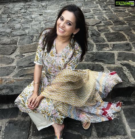 Smita Bansal Instagram Its Monday Again… Wearing Ambraee Monday Newday Newweek