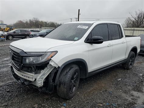 Used 2022 Honda Ridgeline 35 5fpyk3f80nb014766 From Salvage Auction Usa
