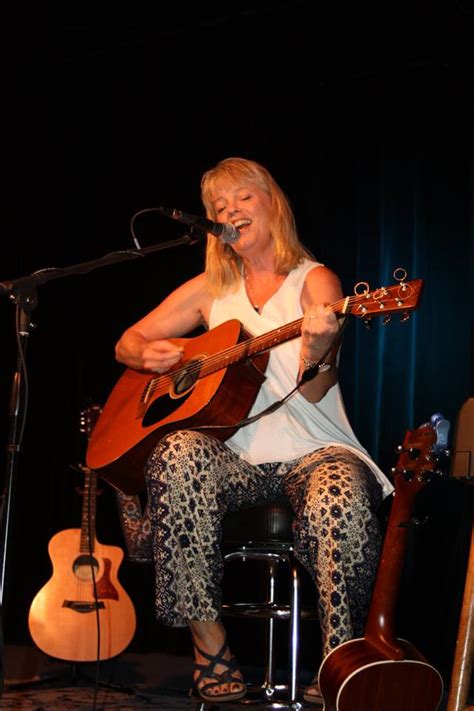 Hire Dorothy Zerbe Singing Guitarist In Appleton Wisconsin