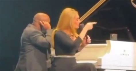 Adele Blasts Fan Who Shouted ‘pride Sucks At Las Vegas S