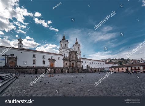 22 843 Imágenes De Paisajes Quito Antiguo Imágenes Fotos Y Vectores De Stock Shutterstock