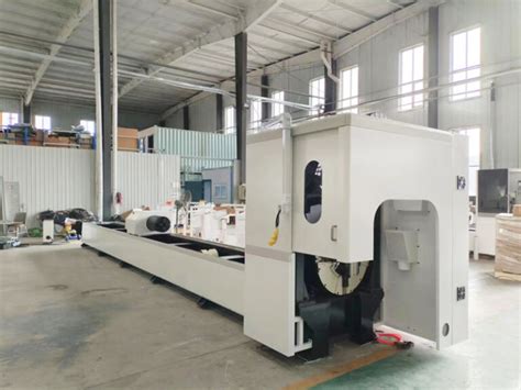 China 300mm Dia Round Pipe Laser Cutting Machine Factory