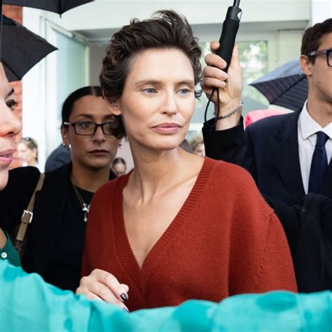 Bianca Balti Nuovo Taglio Corto Ribelle Alla Milano Fashion Week