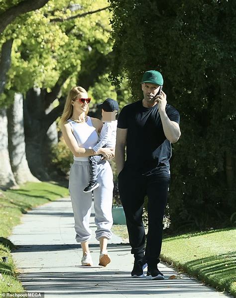 Rosie Huntington Whiteley Soaks Up The Sunshine With Jason Statham And