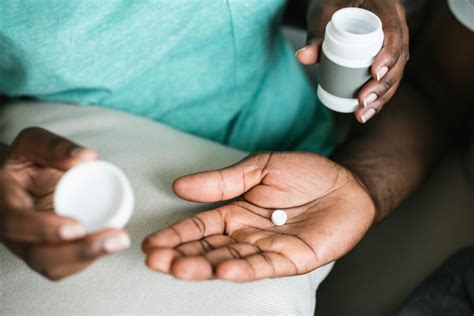 Study Shows Unexpected Effects Of Ibuprofen On Liver Health