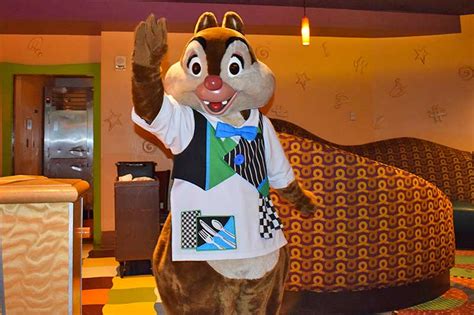 Disneyland Character Dining Goofys Kitchen At Disneyland Hotel