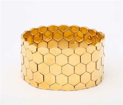 Highly Polished Honeycomb Bracelet With Concealed Box Clasp And Safety