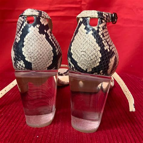 Stuart Weitzman Womens Size 105 Animal Print Python Shoess