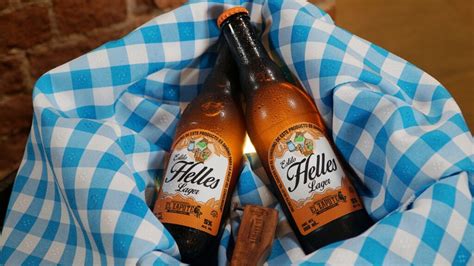 Celebra El Oktoberfest Junto Al Sabor único De Helles Lager Soy Positivo