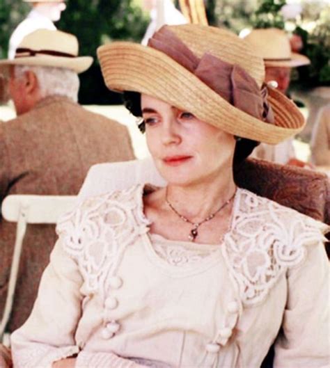 Elizabeth Mcgovern As Cora Crawley Countess Of Grantham In Downton