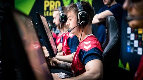 Return Of The King Dev1ce Roars To Life In Iem Dallas Groups With