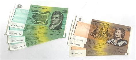 Lot A Collection Of Australian Bank Notes 1 And 2 Some With Running