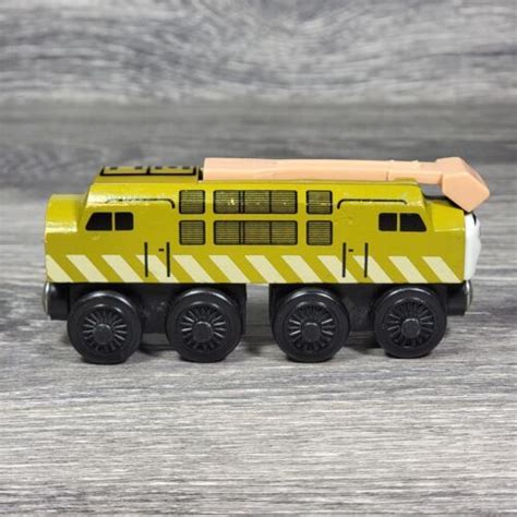 Thomas Friends Wooden Railway Diesel 10 Engine W Claw Tank Car 2002