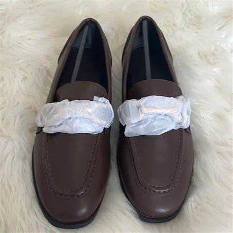 Nwob Womens Brown Loafers With Gold Chain Size 9 5 22 From Janae