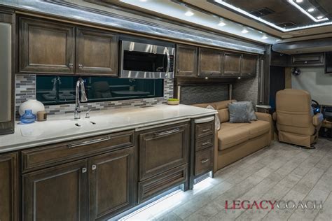 2022 Tiffin Phaeton 40 Ih Quad Slide Bunk Coach