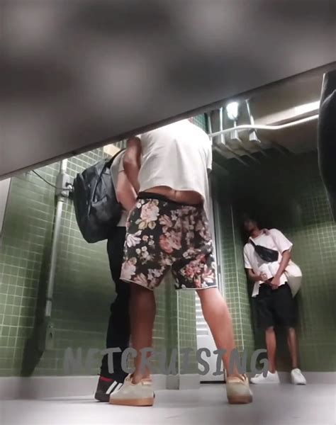 Pissing Cruising Public Wc 3