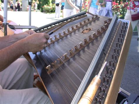 The Best Hammered Dulcimers Reviewed For 2026