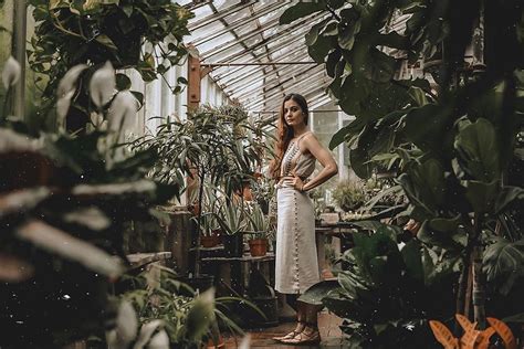 Interview With Celebrity Stylist Devki Bhatt Retro Kolkata Exclusive