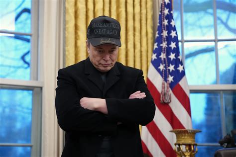 Elon Musk Grilled About Doge Transparency Conflicts In Oval Office