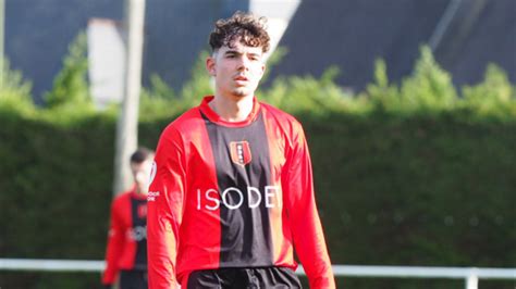 Léo Le Bleis La Polyvalence De Gourlizon Sports Pays Bigouden Football Newsouest Fr