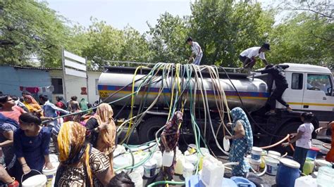 Areas On Tail End Of Supply Irregular Colonies Among Those Hit By Crisis Latest News Delhi