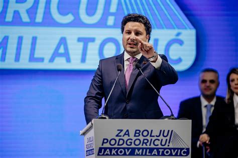 Abazović U Maslinama Mujoviću Jesi Li Uzeo Stan Od Dps A Gradski