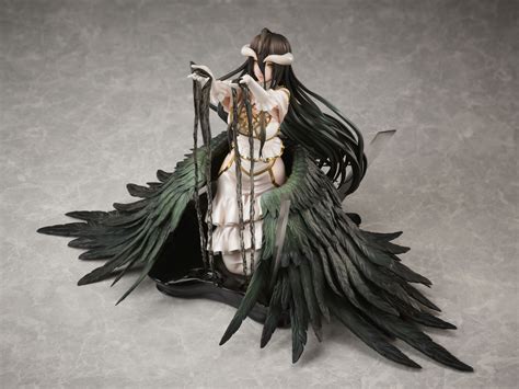 Overlord Albedo 17 Scale Figure Kneeling White Dress Ver