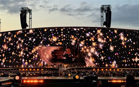 Adele Le Foto Dei Concerti A Monaco Di Baviera Sky Tg24